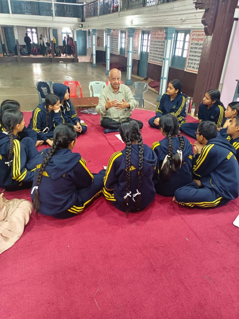 Theatrical Exercises to Improve Body Language & Mannerisms — Theatre ...